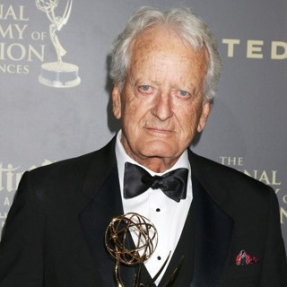 NICOLAS COSTER (“Mayor Jack Madison”) — THE BAY Season Three Interview ...